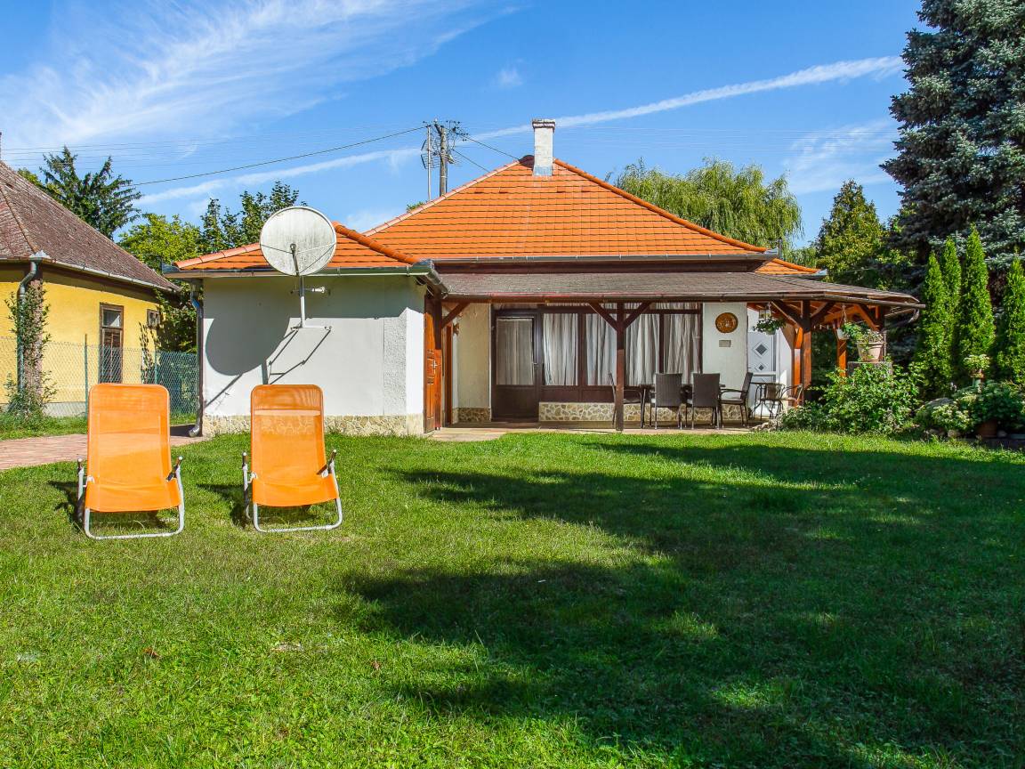 80 M² Ferienhaus ∙ 2 Schlafzimmer ∙ 5 Gäste - Vonyarcvashegy