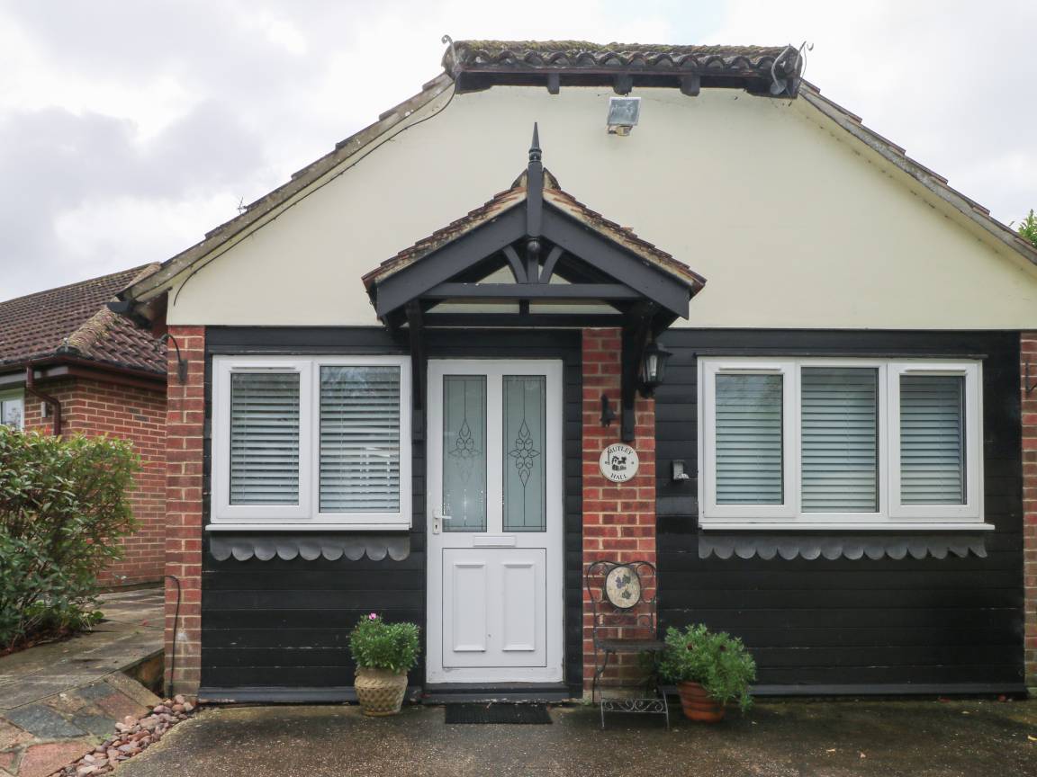 Cottage ∙ 1 Bedroom ∙ 2 Guests - Bognor Regis