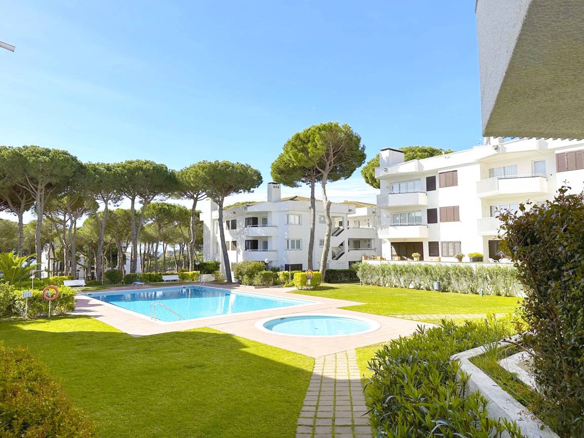 95 M² Apartamento ∙ 3 Habitaciones ∙ 6 Huéspedes - Begur, España