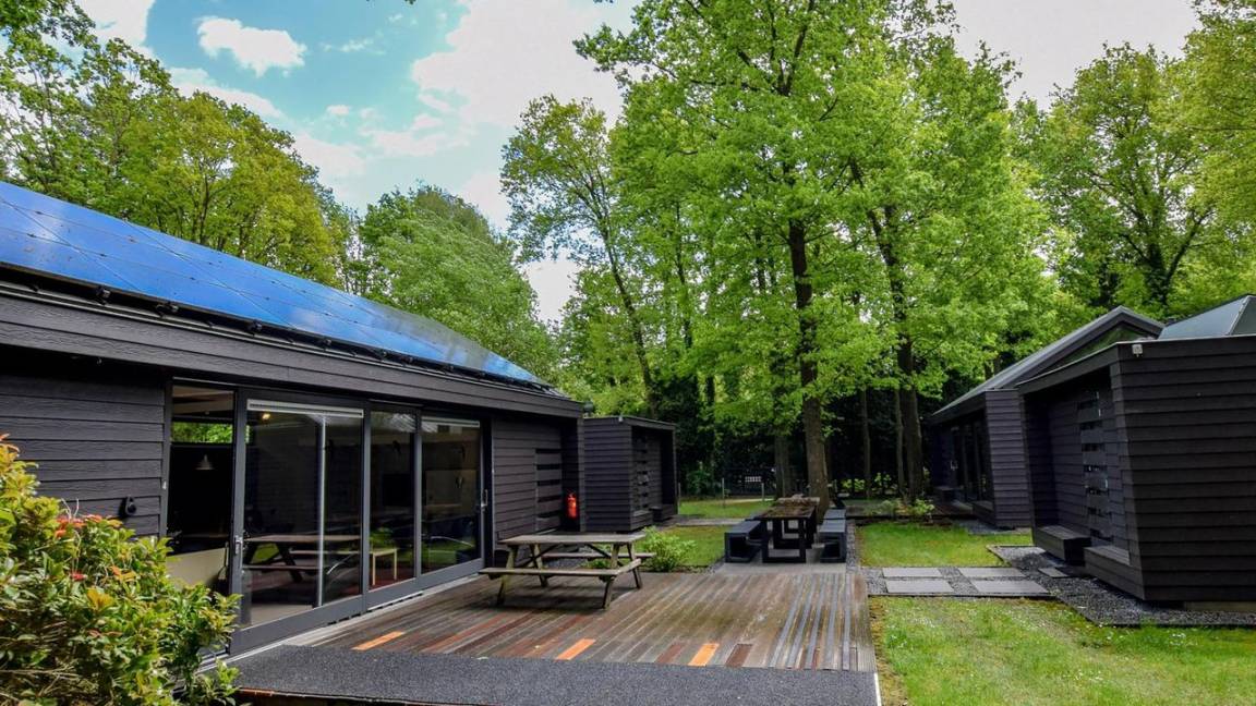 160 M² Huis ∙ 8 Slaapkamers ∙ 16 Gasten - 's-Hertogenbosch