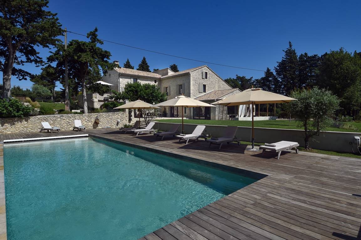 500 M² Maison De Vacances ∙ 6 Chambres ∙ 15 Personnes - Grignan