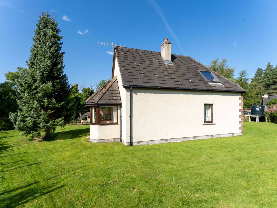 139 M² House ∙ 1 Bedroom ∙ 6 Guests - Grantown-on-Spey