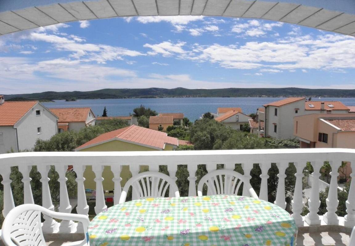 80 M² Appartement ∙ 2 Chambres ∙ 6 Personnes - Sukošan