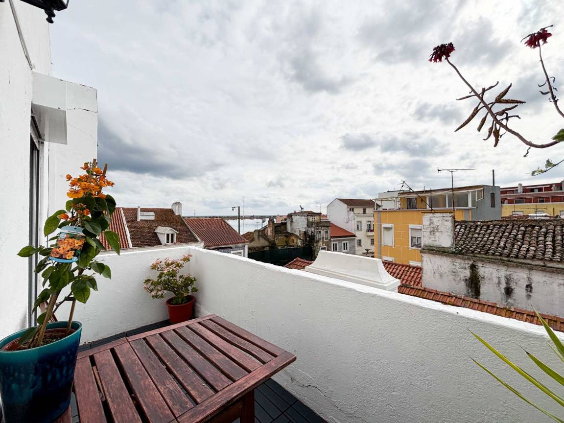 62 M² Apartamento ∙ 2 Habitaciones ∙ 5 Huéspedes - Arruda dos Vinhos