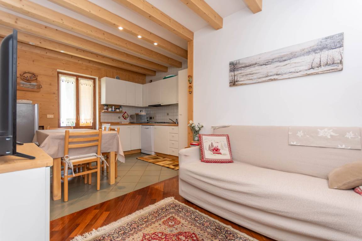 70 M² Apartment ∙ 2 Bedrooms ∙ 4 Guests - Marmolada