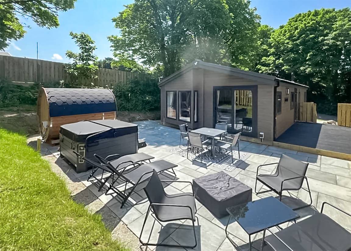 Chalet ∙ 2 Bedrooms ∙ 4 Guests - Hayle