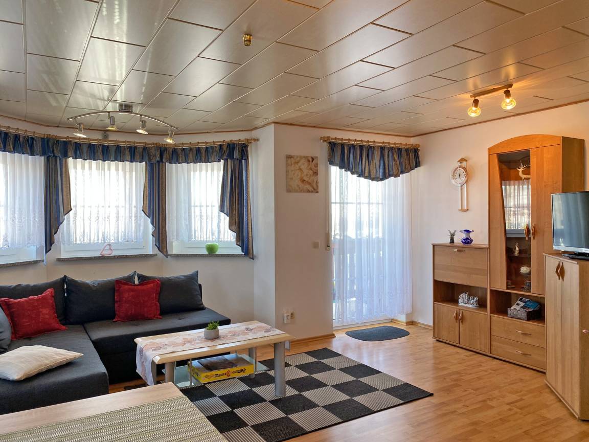 57 M² Ferienwohnung ∙ 1 Schlafzimmer ∙ 2 Gäste - Bad Steben