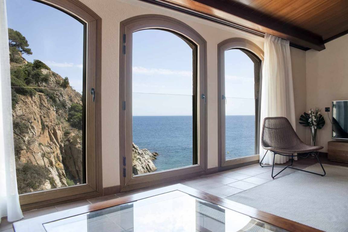 100 M² Apartment ∙ 3 Bedrooms ∙ 6 Guests - Tossa de Mar