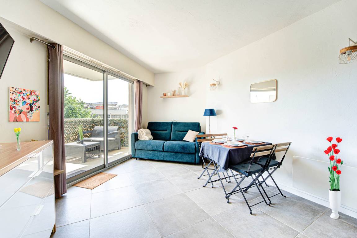 23 M² Apartment ∙ 4 Guests - Cagnes-sur-Mer