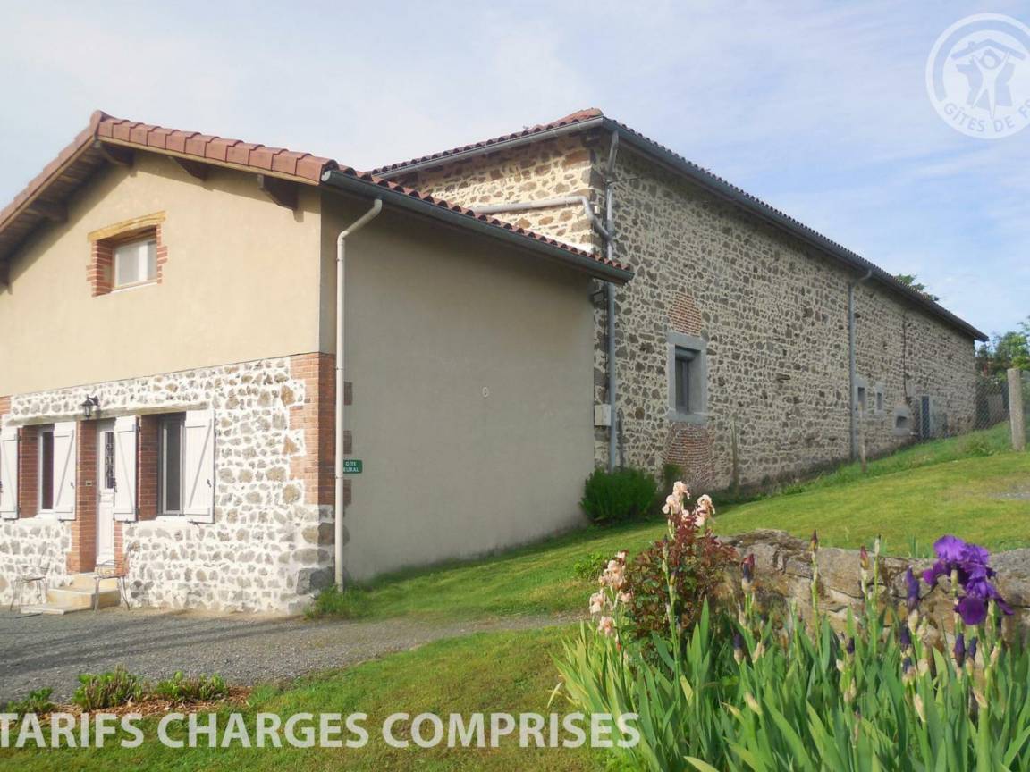 70 M² Cottage ∙ 2 Slaapkamers ∙ 5 Gasten - Saint-Galmier