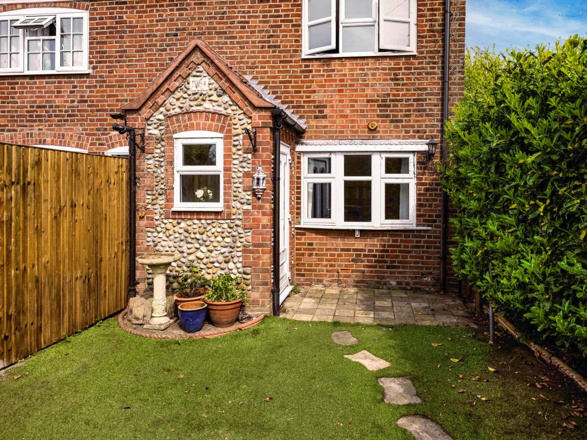 Cottage ∙ 2 Bedrooms ∙ 4 Guests - Hemsby