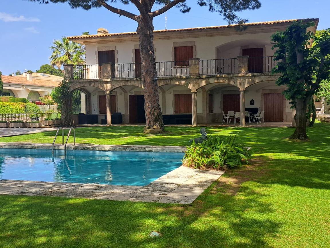320 M² Huis ∙ 4 Slaapkamers ∙ 9 Gasten - Sant Feliu de Guíxols