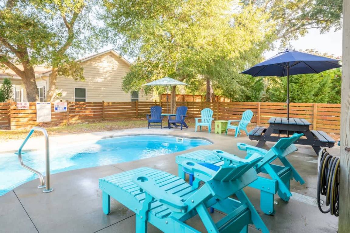 170 M² House ∙ 4 Bedrooms ∙ 13 Guests - Oak Island, NC