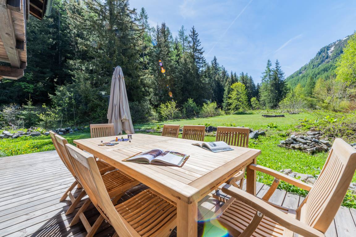 250 M² Chalet ∙ 5 Chambres ∙ 10 Personnes - Chamonix
