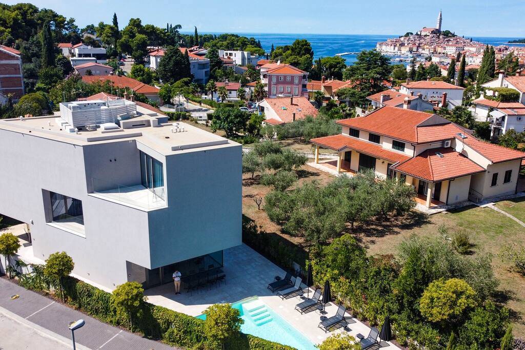 684 M² Villa ∙ 6 Schlafzimmer ∙ 12 Gäste - Rovinj