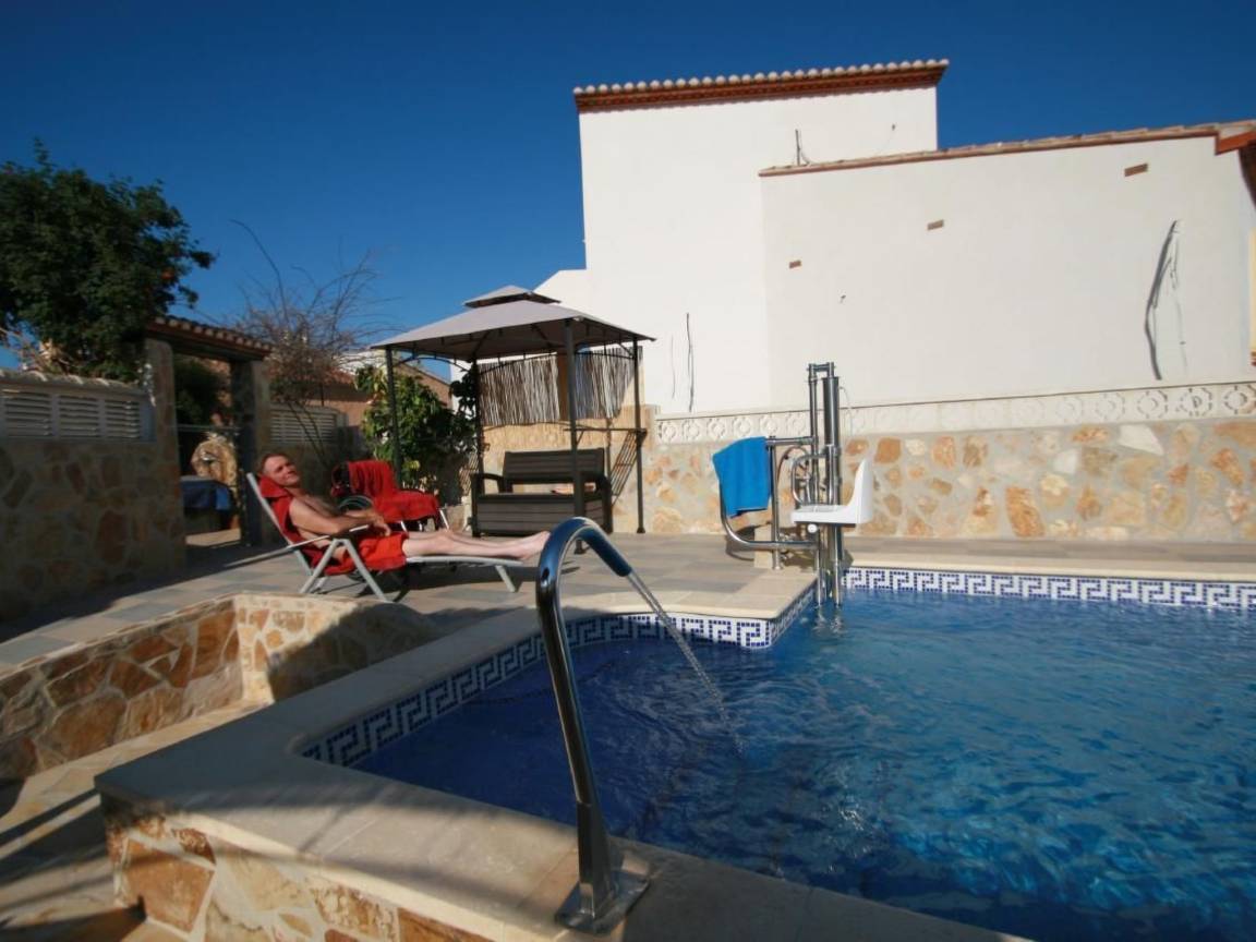 54 M² House ∙ 1 Bedroom ∙ 4 Guests - Dénia