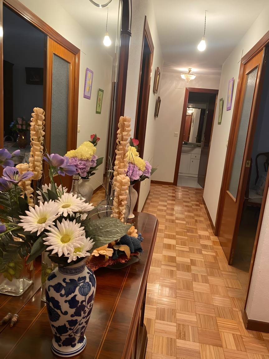 90 M² Apartamento ∙ 3 Habitaciones ∙ 7 Huéspedes - Soria