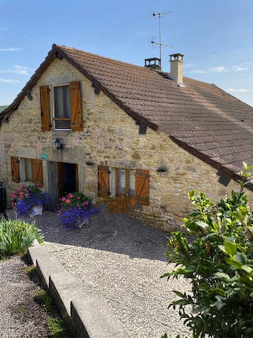 135 M² Gîte ∙ 2 Chambres ∙ 6 Personnes - Rhône-Alpes