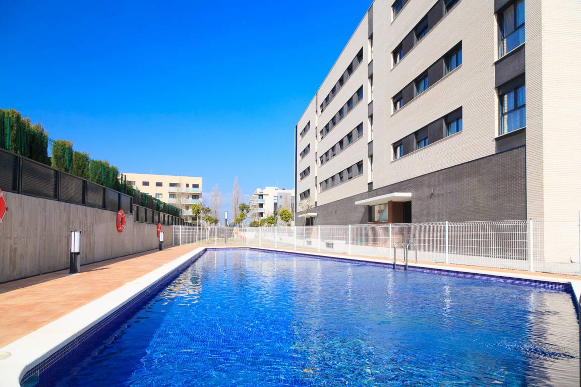 74 M² Apartamento ∙ 2 Habitaciones ∙ 6 Huéspedes - Salou