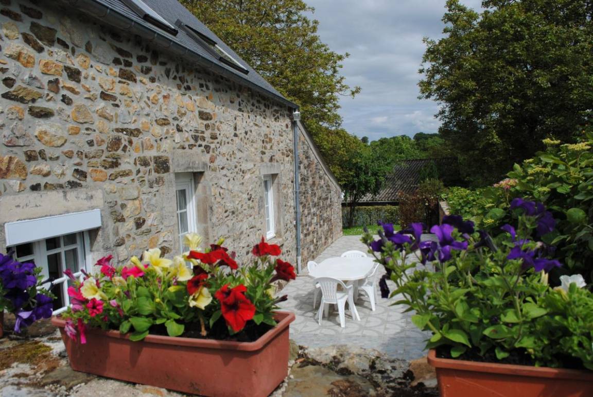 70 M² Gîte ∙ 3 Chambres ∙ 5 Personnes - Manche