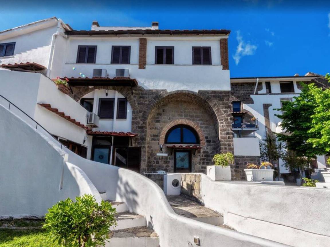 Ferienhaus ∙ 1 Schlafzimmer ∙ 4 Gäste - Sorrent