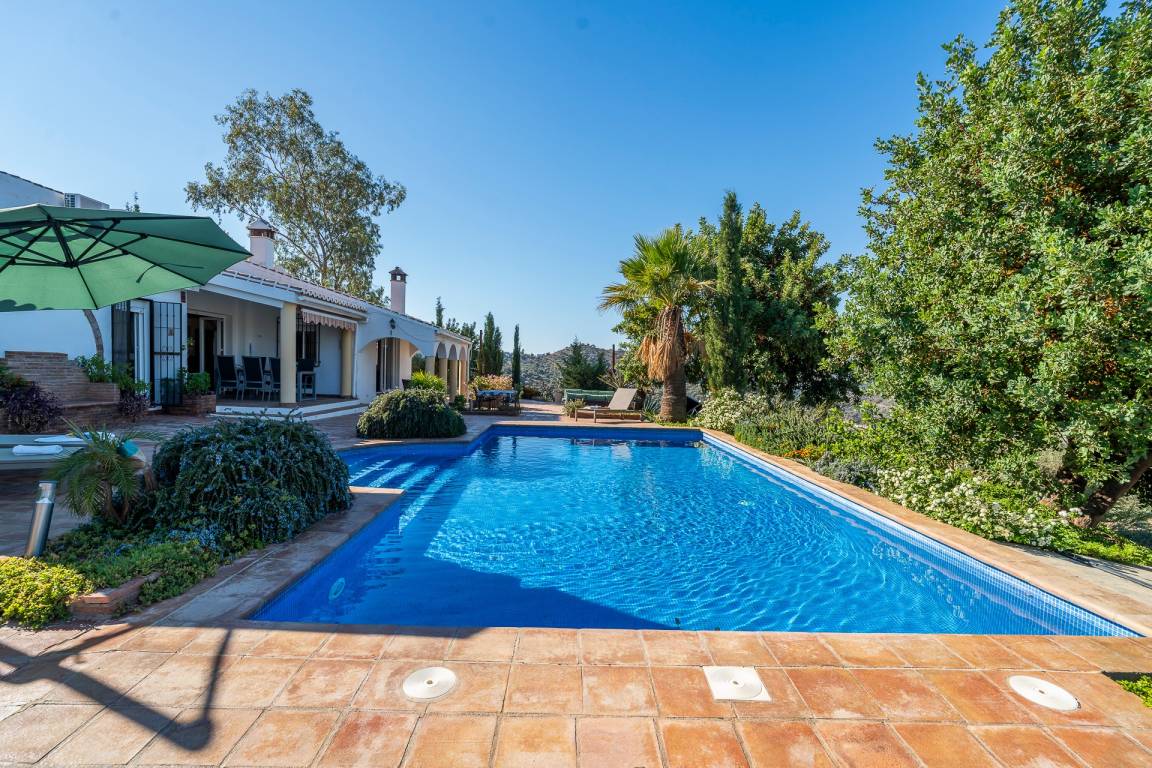 240 M² Villa ∙ 4 Schlafzimmer ∙ 10 Gäste - Vélez-Málaga