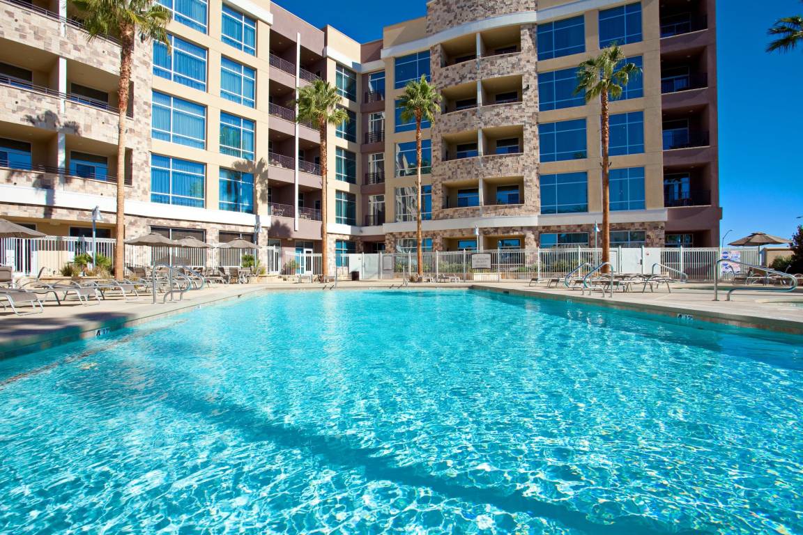 Condo ∙ 1 Bedroom ∙ 4 Guests - Henderson, NV