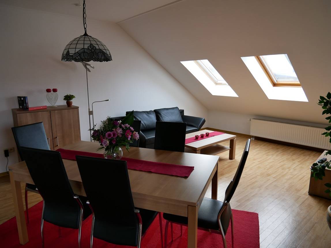 Ferienwohnung ∙ 2 Schlafzimmer ∙ 4 Gäste - Nordheim am Main