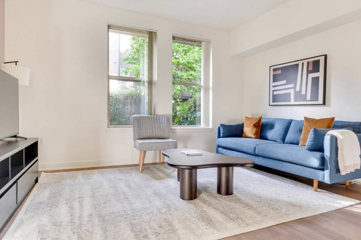 91 M² Apartment ∙ 2 Bedrooms ∙ 4 Guests - Bellevue, WA