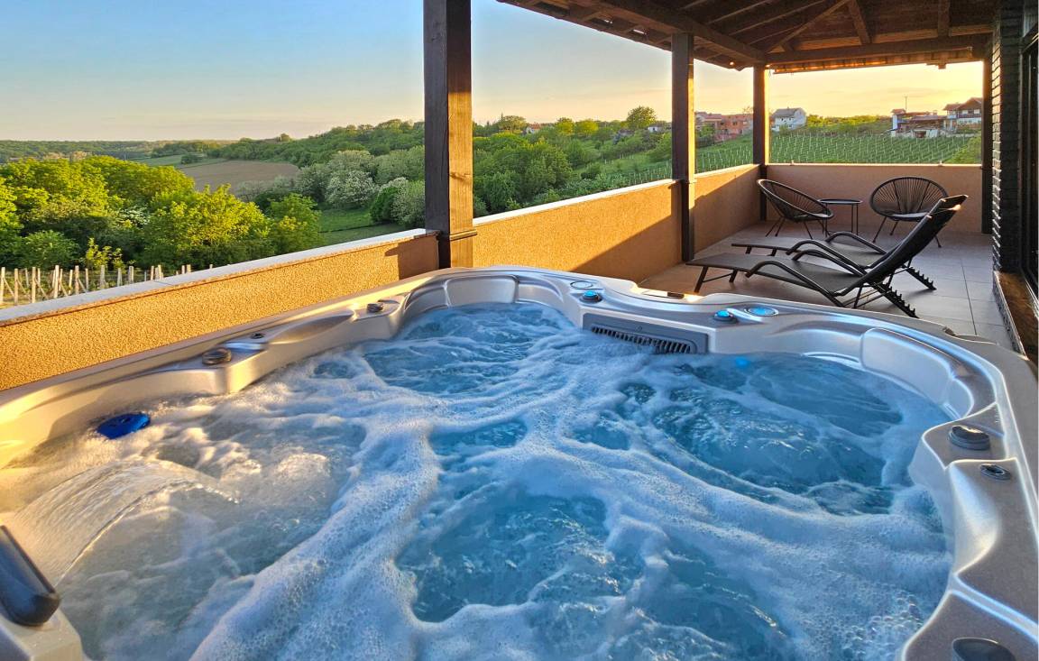 400 M² Huis ∙ 3 Slaapkamers ∙ 6 Gasten - Kroatië