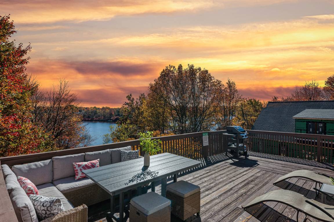 265 M² House ∙ 3 Bedrooms ∙ 8 Guests - Stillwater Lake, PA