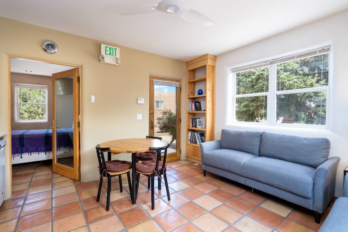 84 M² House ∙ 1 Bedroom ∙ 2 Guests - Santa Fe, NM