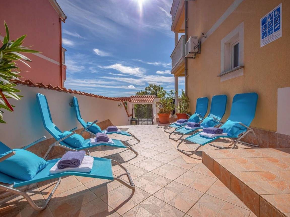58 M² Apartment ∙ 2 Bedrooms ∙ 5 Guests - Crikvenica