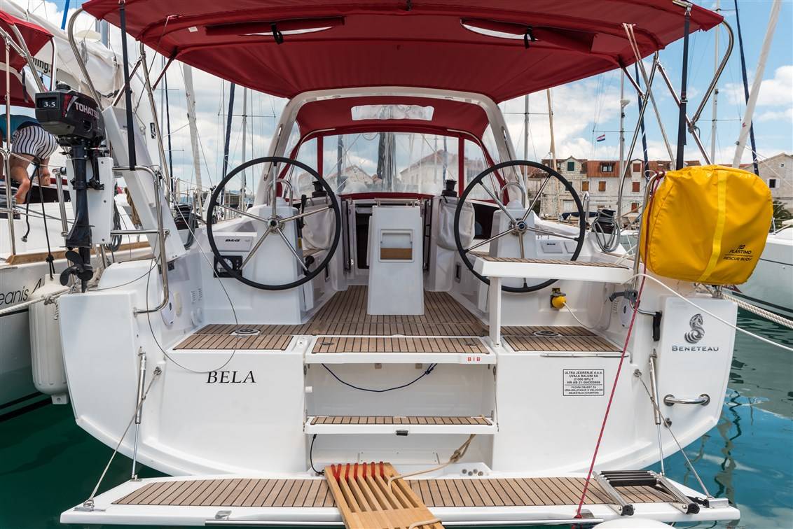 Hausboot ∙ 2 Schlafzimmer ∙ 4 Gäste - Split