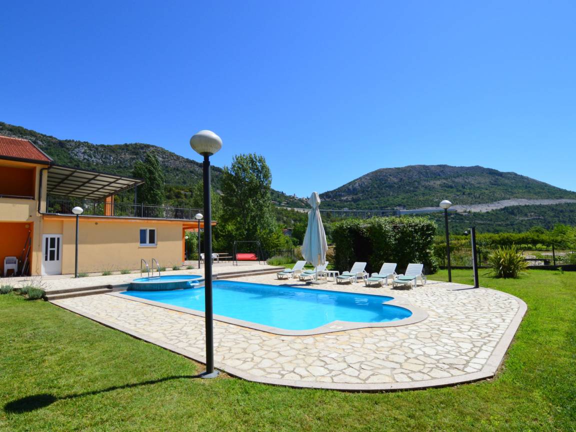 380 M² Ferienhaus ∙ 6 Schlafzimmer ∙ 12 Gäste - Kroatien