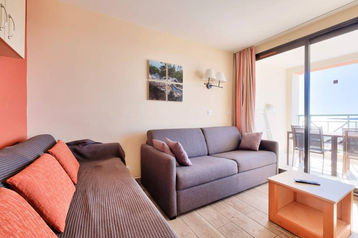 27 M² Appartement ∙ 1 Chambre ∙ 5 Personnes - Valbonne