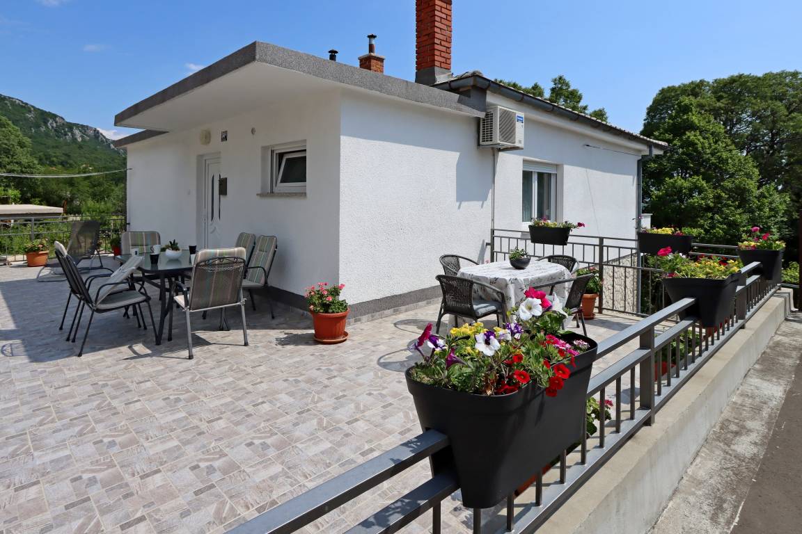 71 M² Ferienwohnung ∙ 2 Schlafzimmer ∙ 6 Gäste - Novi Vinodolski