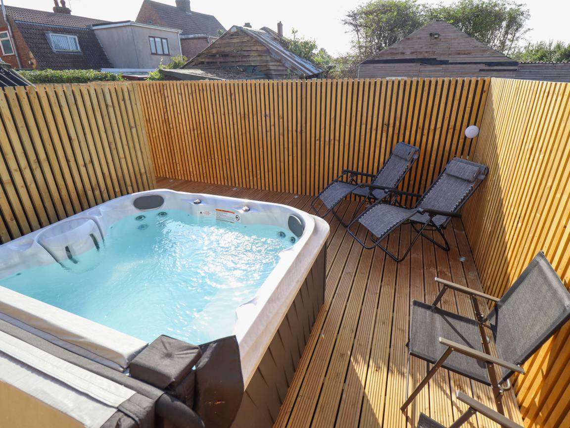 Cottage ∙ 3 Bedrooms ∙ 6 Guests - Anderby Creek