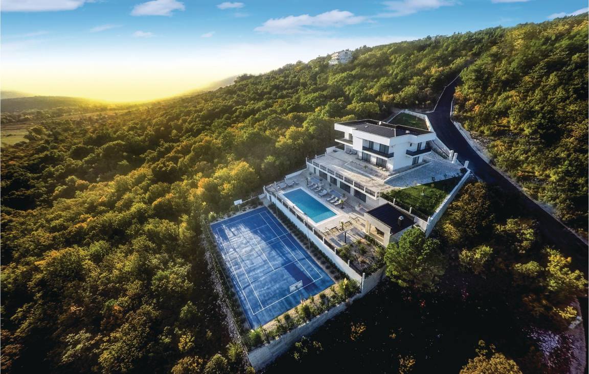 488 M² Ferienhaus ∙ 7 Schlafzimmer ∙ 20 Gäste - Imotski