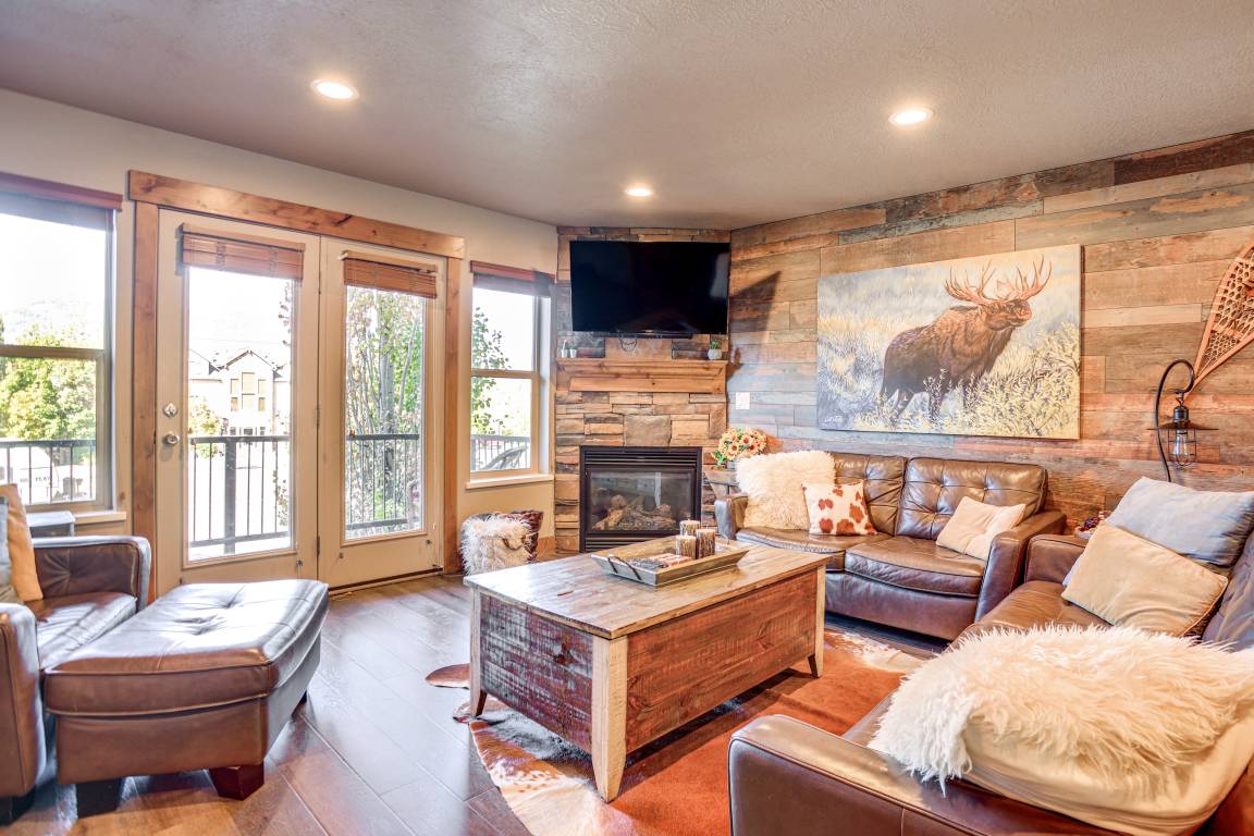 145 M² Apartment ∙ 3 Bedrooms ∙ 9 Guests - Ogden, UT