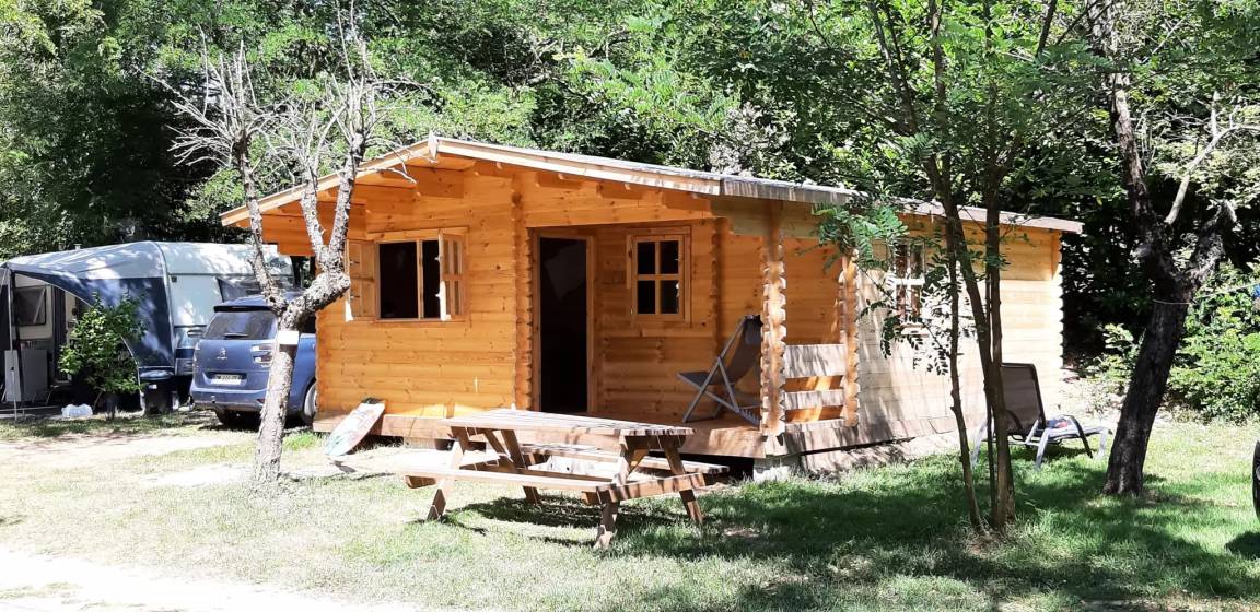 36 M² Mökki ∙ 2 Makuuhuonetta ∙ 7 Vierasta - Ardèche