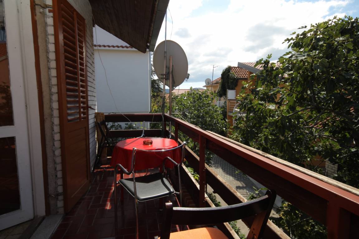 53 M² Ferienwohnung ∙ 2 Schlafzimmer ∙ 6 Gäste - Primošten