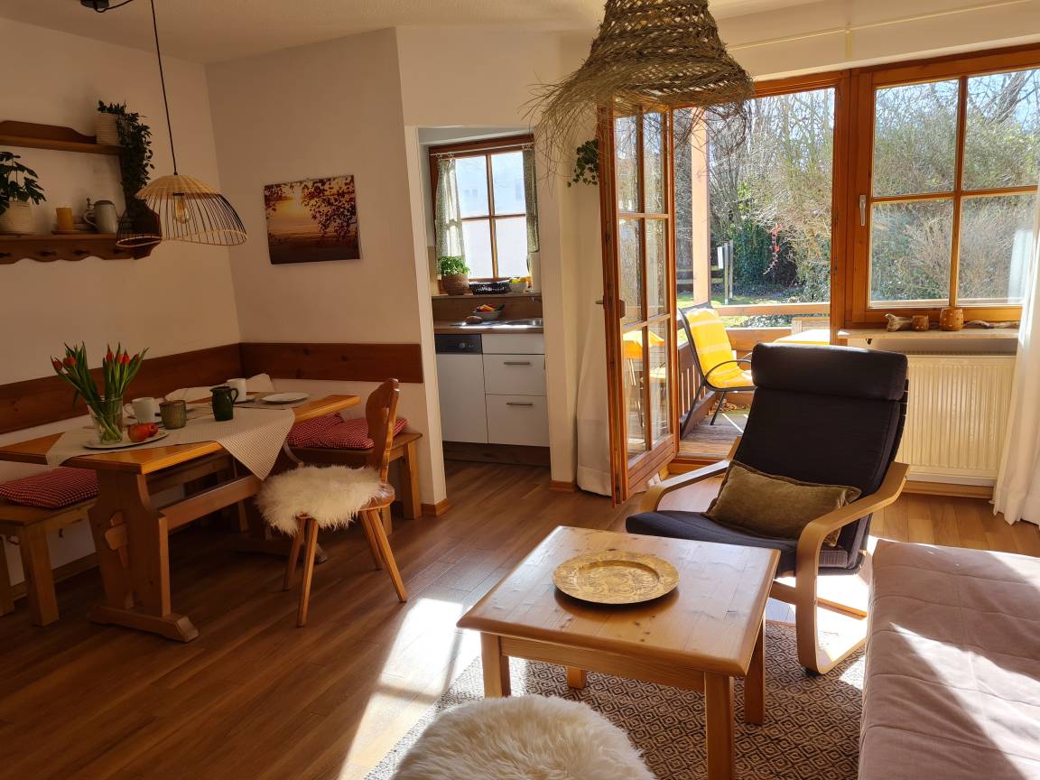 36 M² Ferienwohnung ∙ 2 Gäste - Trostberg
