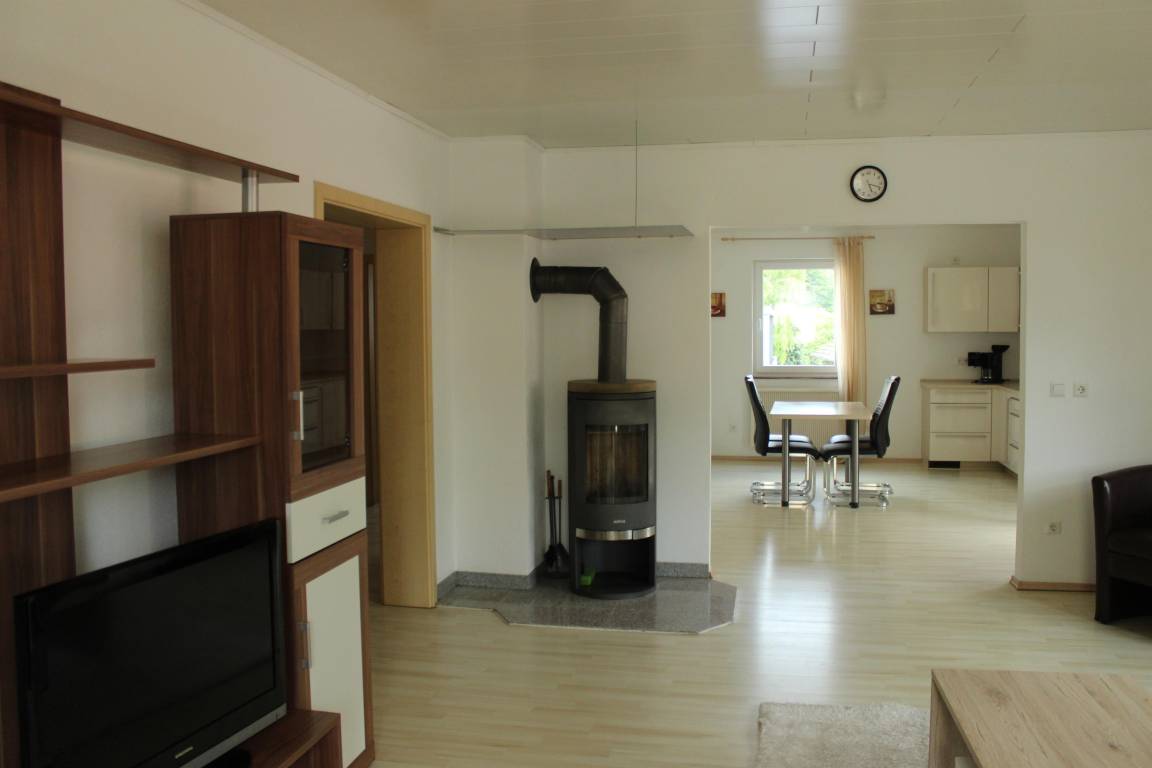 90 M² Ferienwohnung ∙ 1 Schlafzimmer ∙ 4 Gäste - Hauenstein