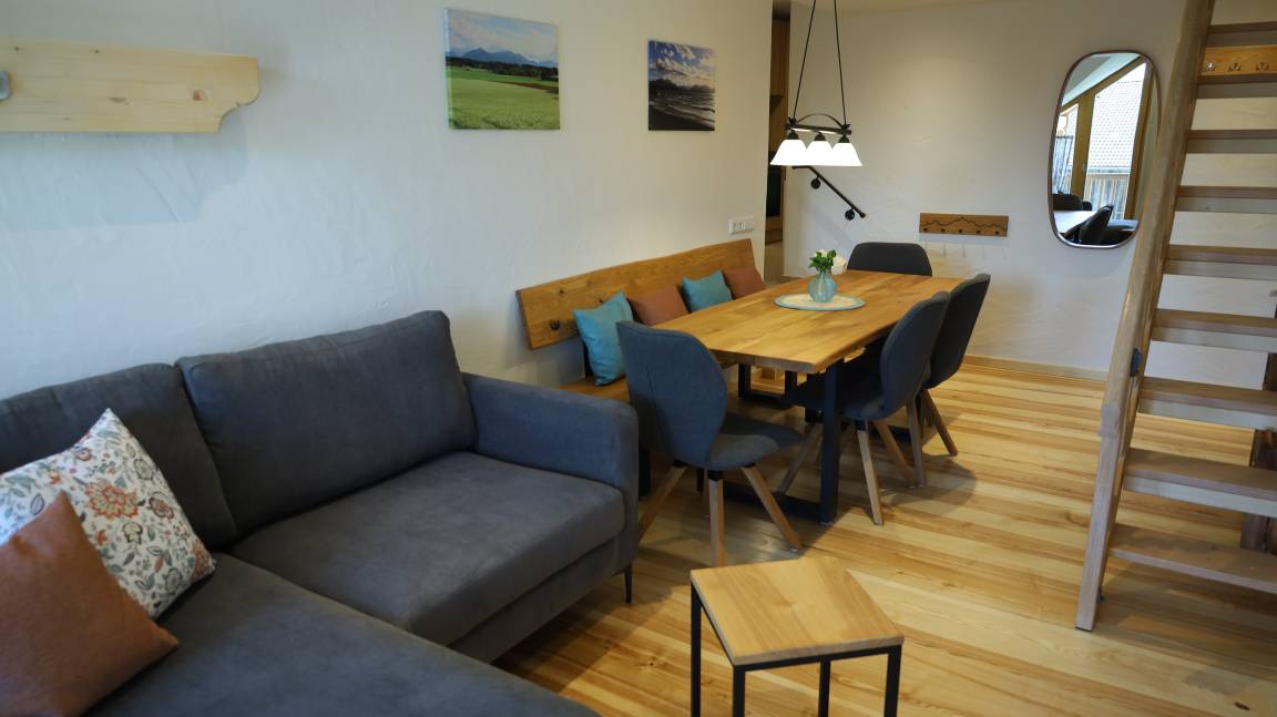 63 M² Ferienwohnung ∙ 3 Schlafzimmer ∙ 6 Gäste - Trostberg