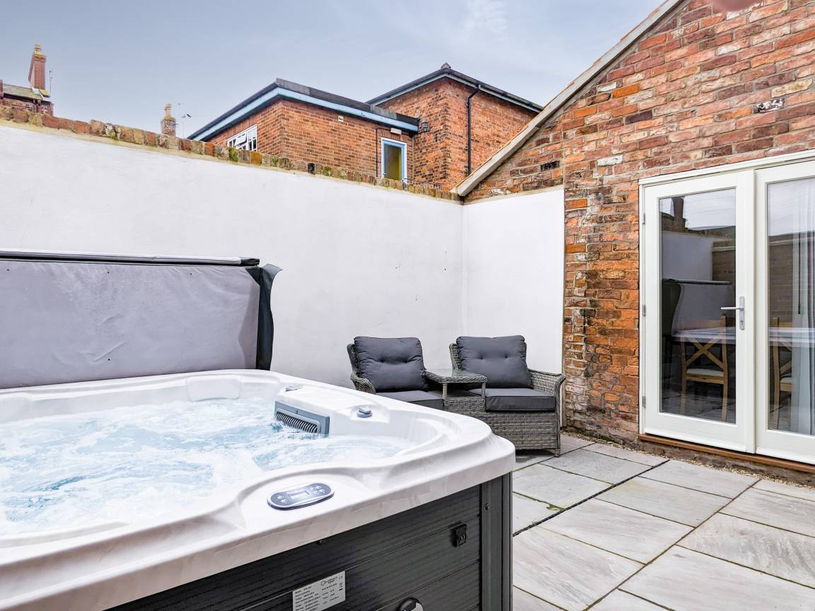 Cottage ∙ 2 Bedrooms ∙ 4 Guests - Lincolnshire