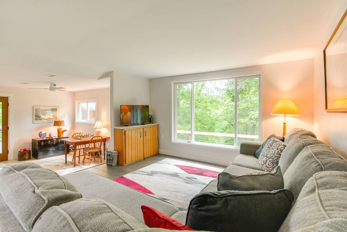 102 M² House ∙ 3 Bedrooms ∙ 7 Guests - Burr Oak State Park, Glouster