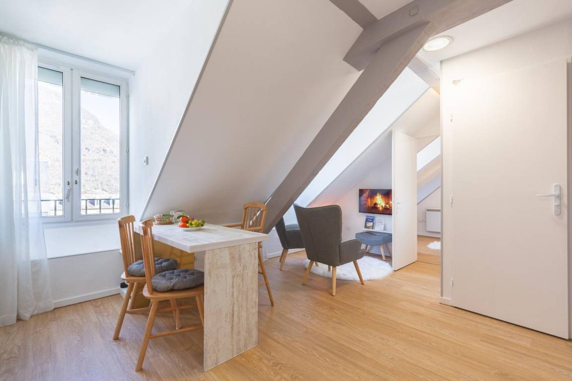 22 M² Gîte ∙ 1 Bedroom ∙ 2 Guests - Bagnères-de-Luchon