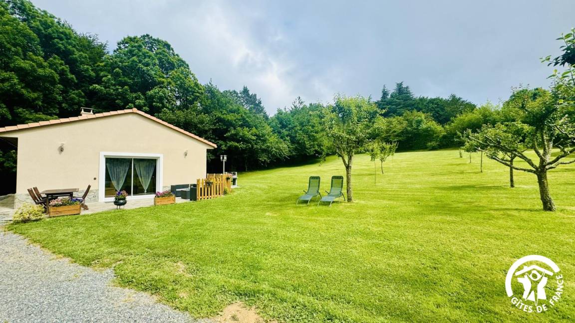 70 M² Gîte ∙ 2 Chambres ∙ 4 Personnes - Mazamet