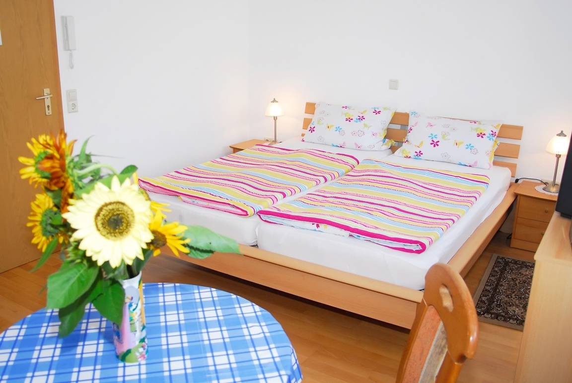 30 M² Studio Flat ∙ 2 Guests - Überlingen